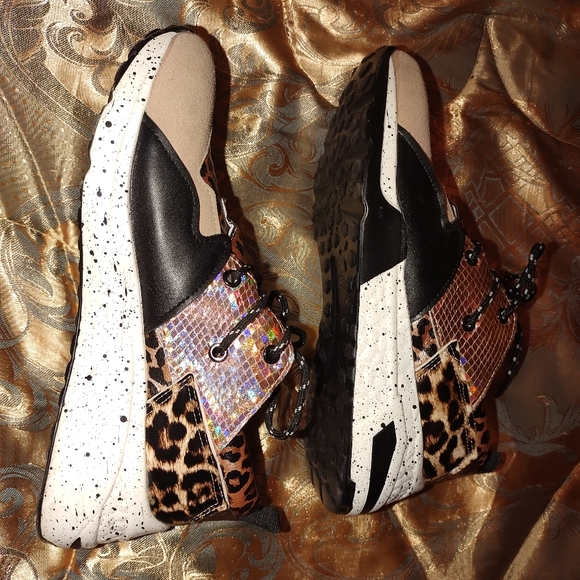 Outwoods | Shoes | Outwoods Leopard Print Rose Gold Tennis Shoes New In ...